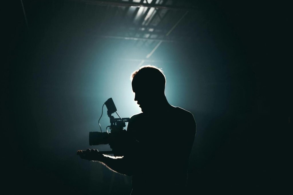 Indoor Photography Settings: Set The Artistic Ambience